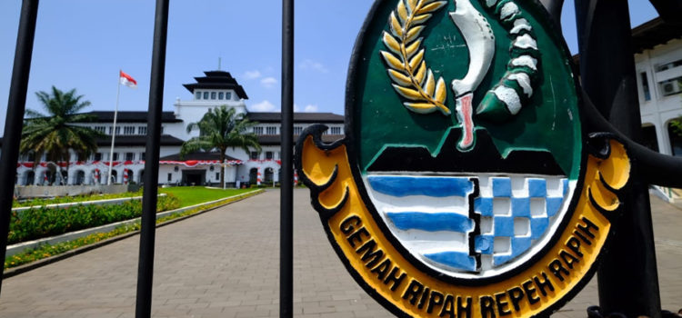 Tagline "Smailing West Java" Setrategi Komunikasi Ampuh Bangkitkan ...